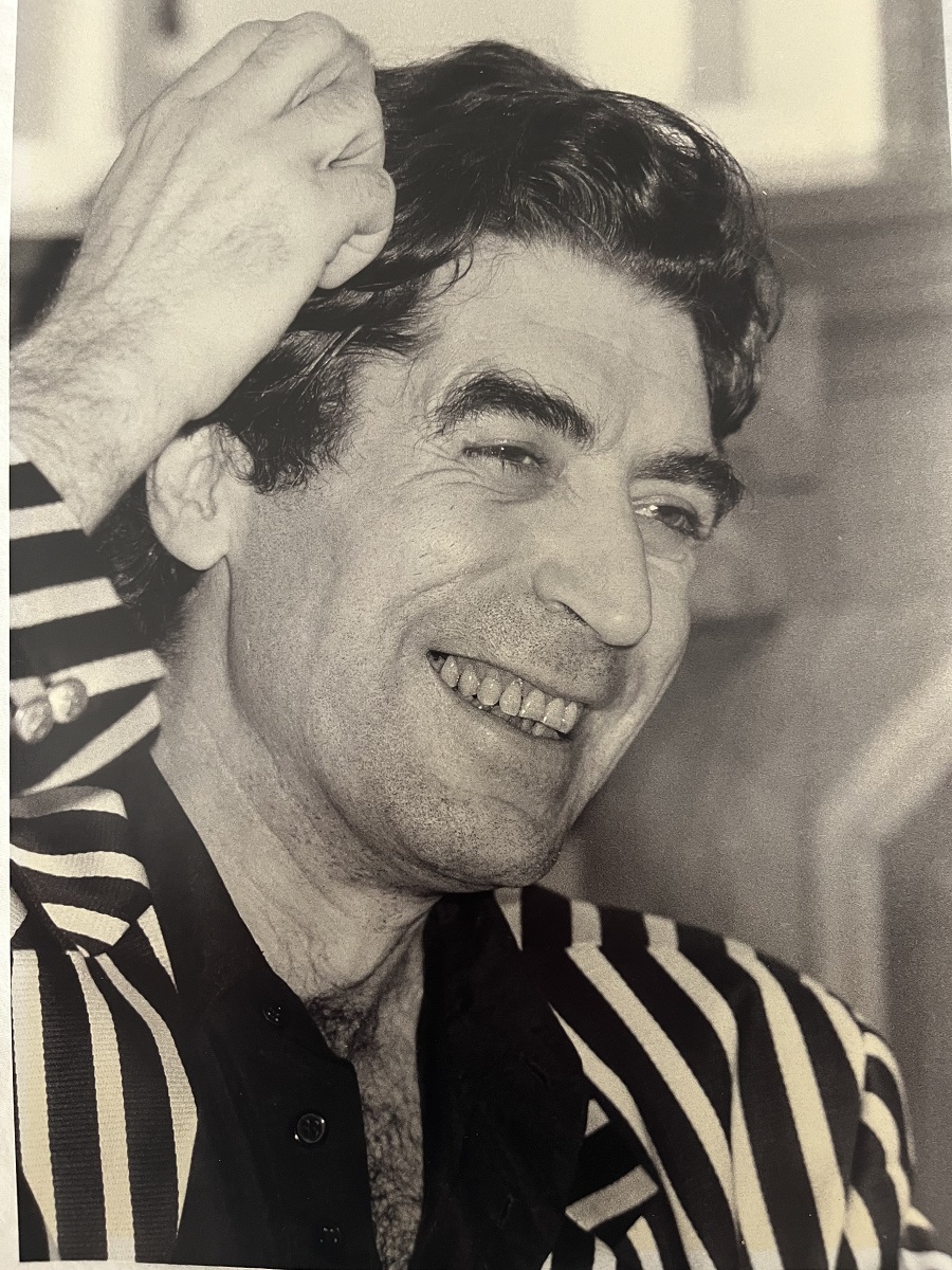 Sabina y su errática postal de La Habana – Sin reservas, querido Bob